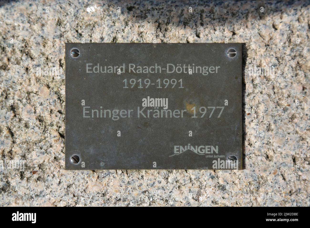 Information board, sign on the sculpture Eninger Kraemer, stone ...