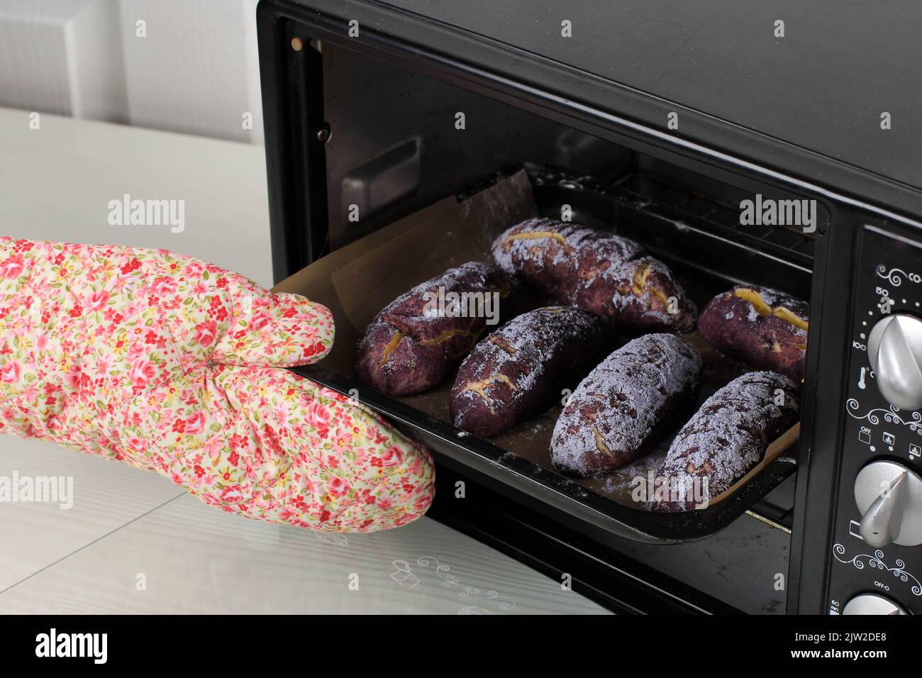 Baking Step, Take Cake from the Oven, Taking Out Korean Mochi Bread ...