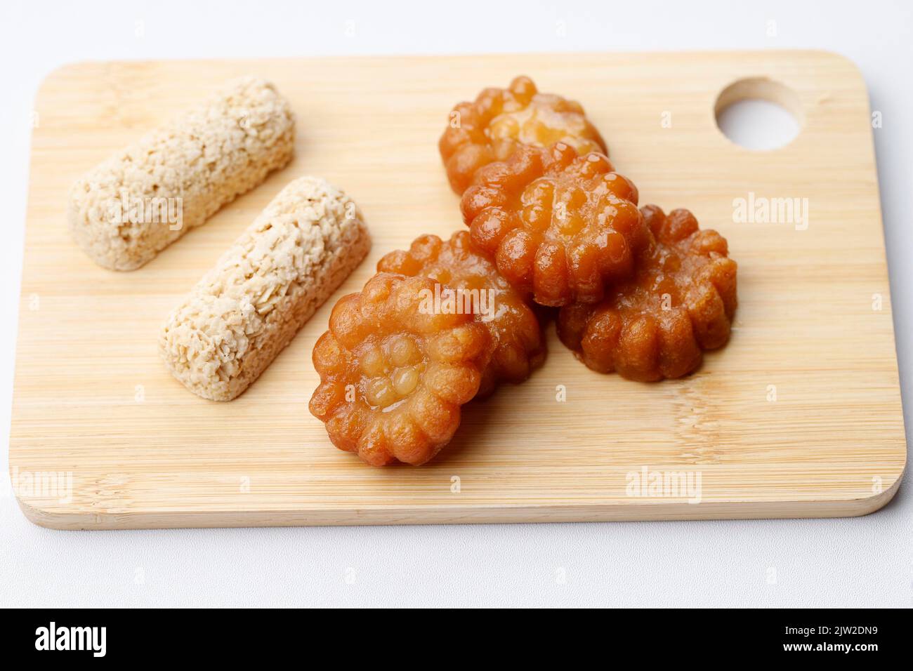 Gangjeong Rice Puff and Yakgwa Honey Cookies, Korean Sweet Food ...