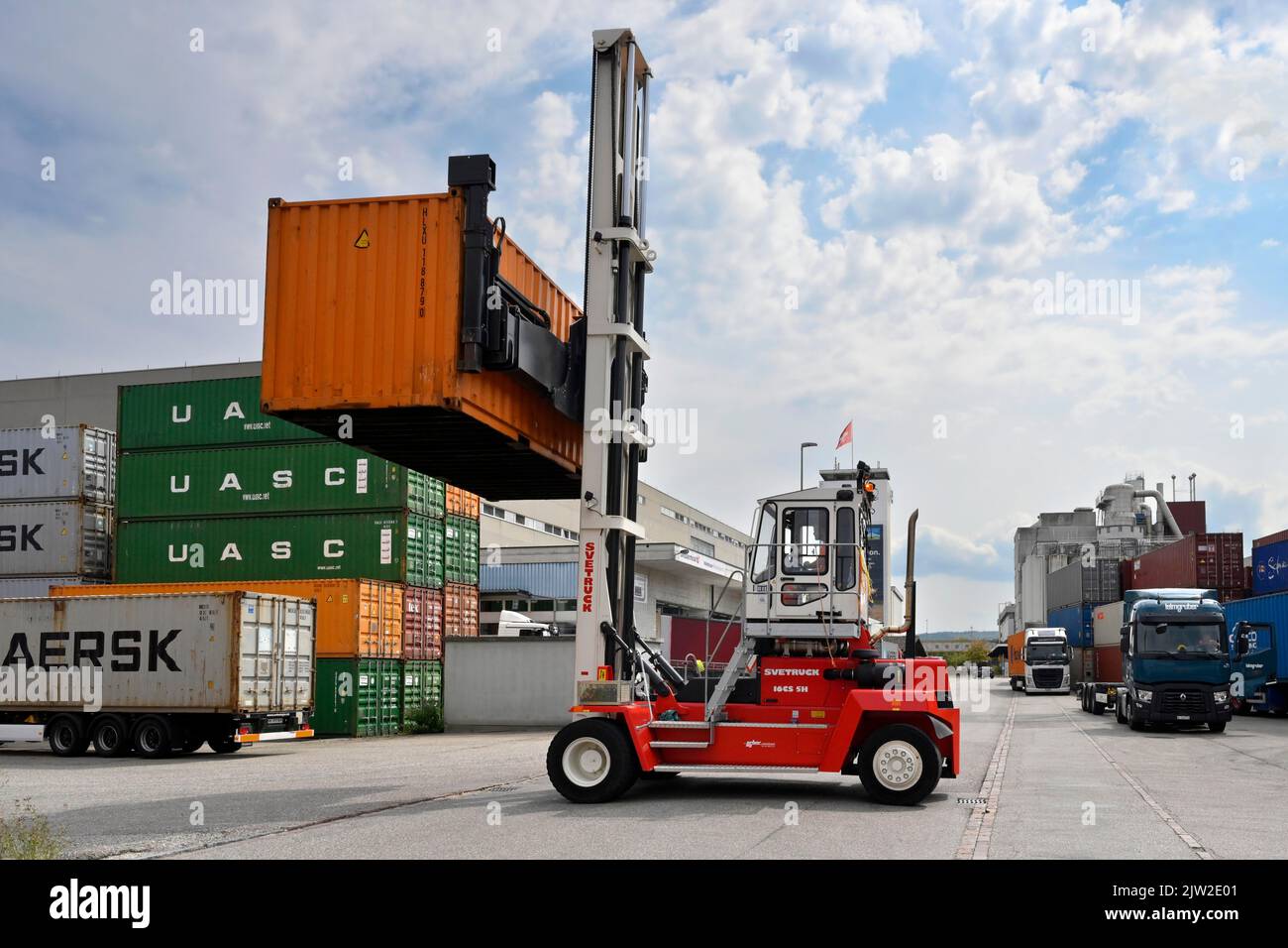 Container depot hi-res stock photography and images - Alamy