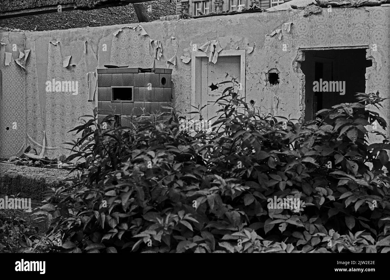 GDR, Berlin, 20. 09. 1978, ruin of a building with a stove at the Platz ...