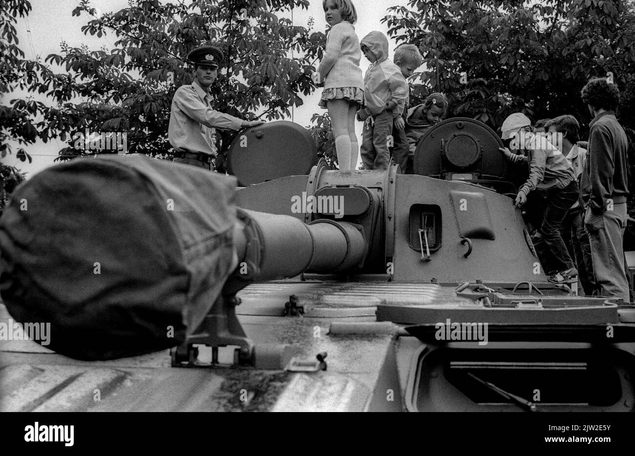 GDR, Berlin, 18. 06. 1987, ND (Neues Deutschland) Press festival, in ...