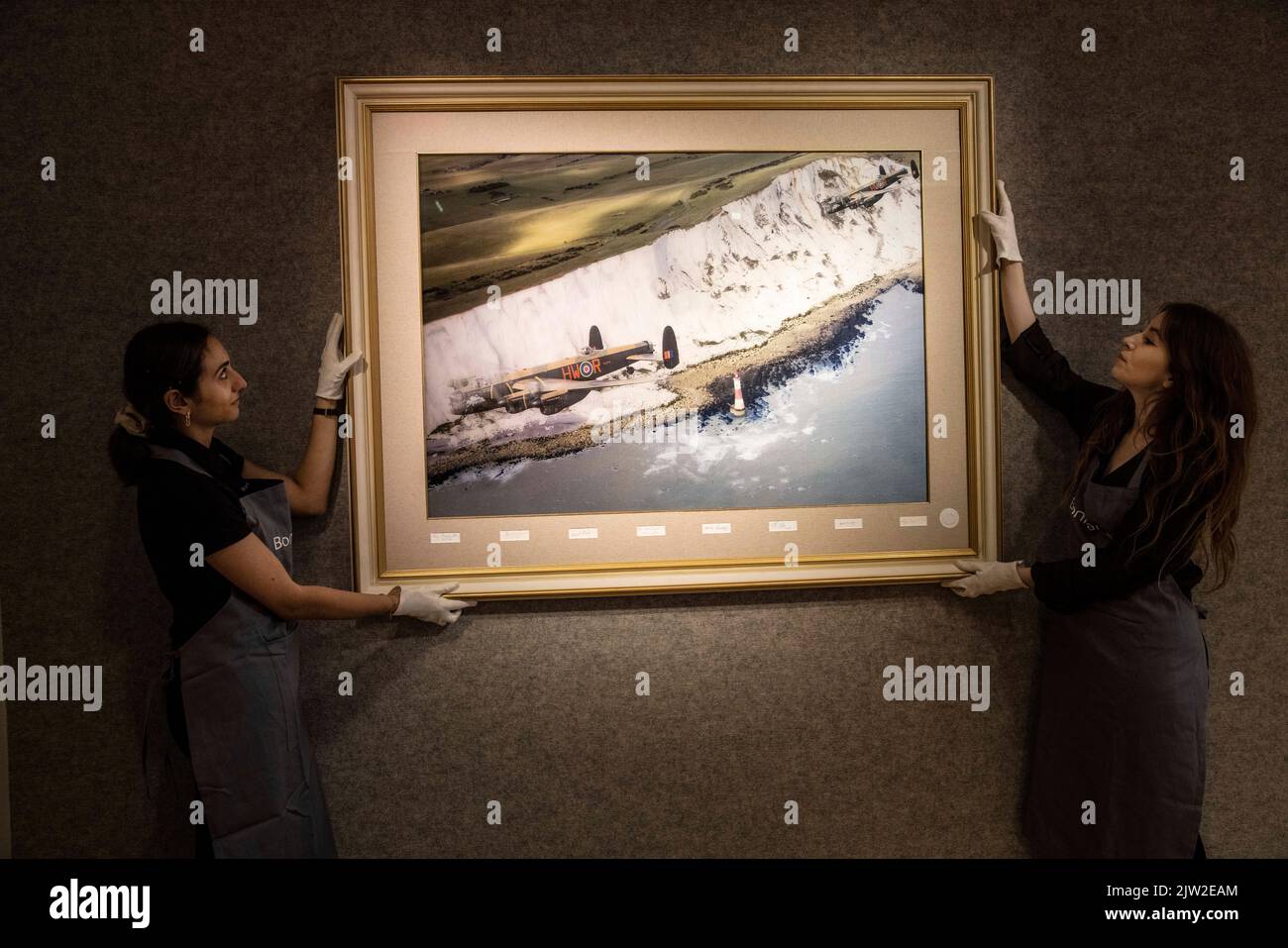 PHOTO:JEFF GILBERT 25th August 2022, London, UK Bonhams gallery staff ...