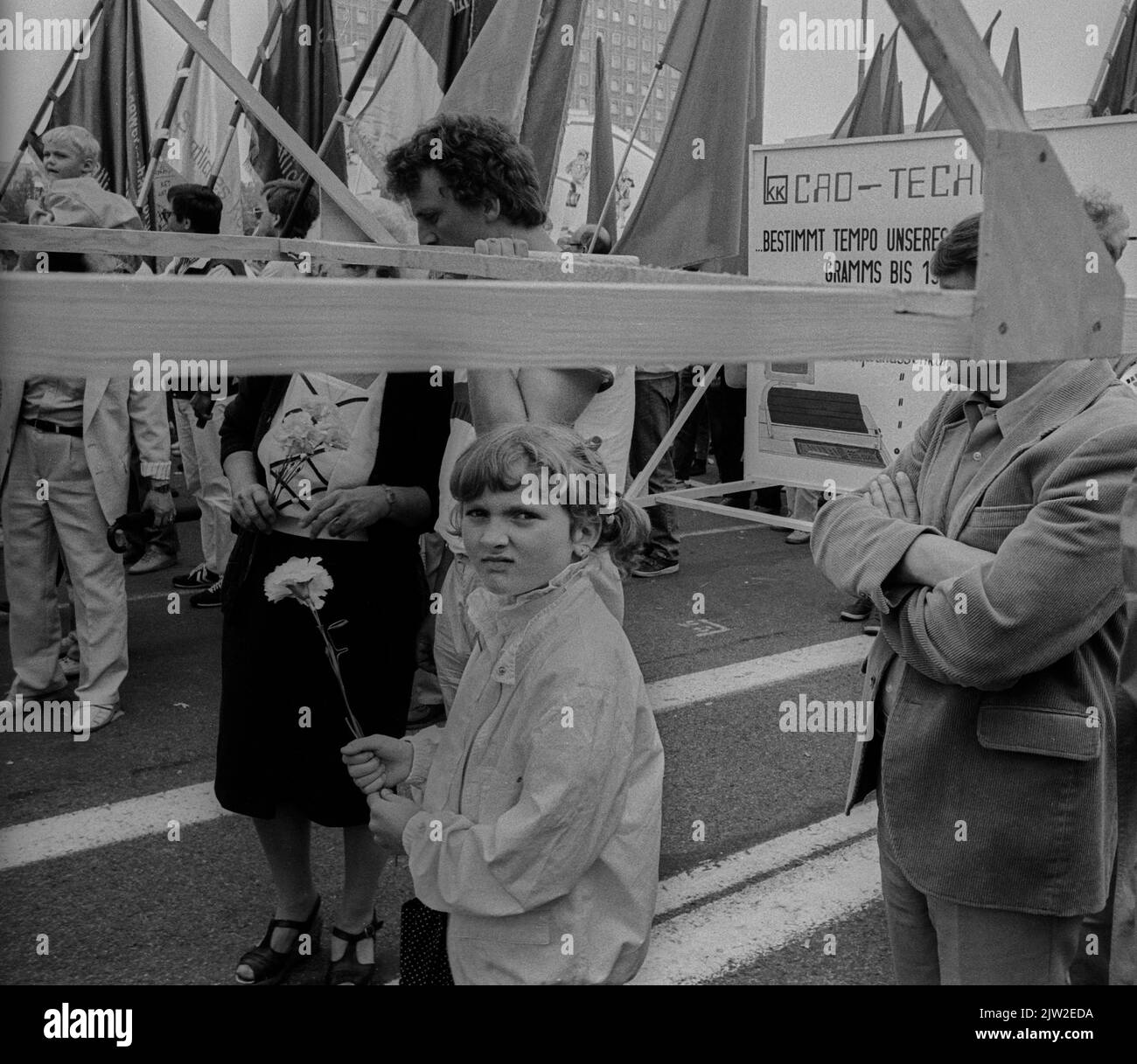 GDR, Berlin, 01. 05. 1987, 1. May rally 1987 on the Karl-Marx-Allee ...