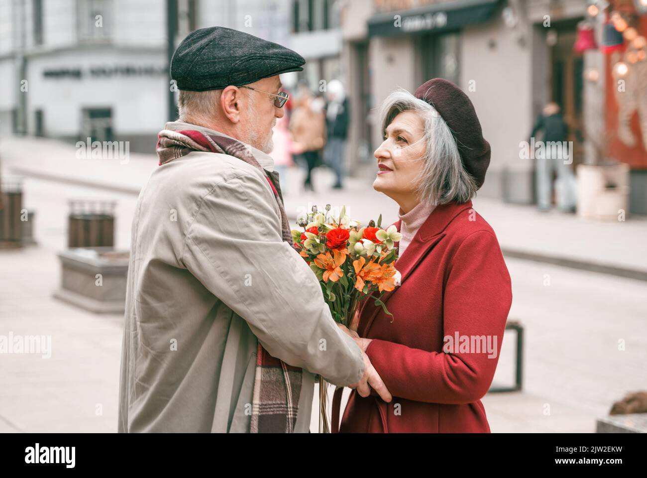 Elderly senior love couple. Old retired man woman together on romantic ...