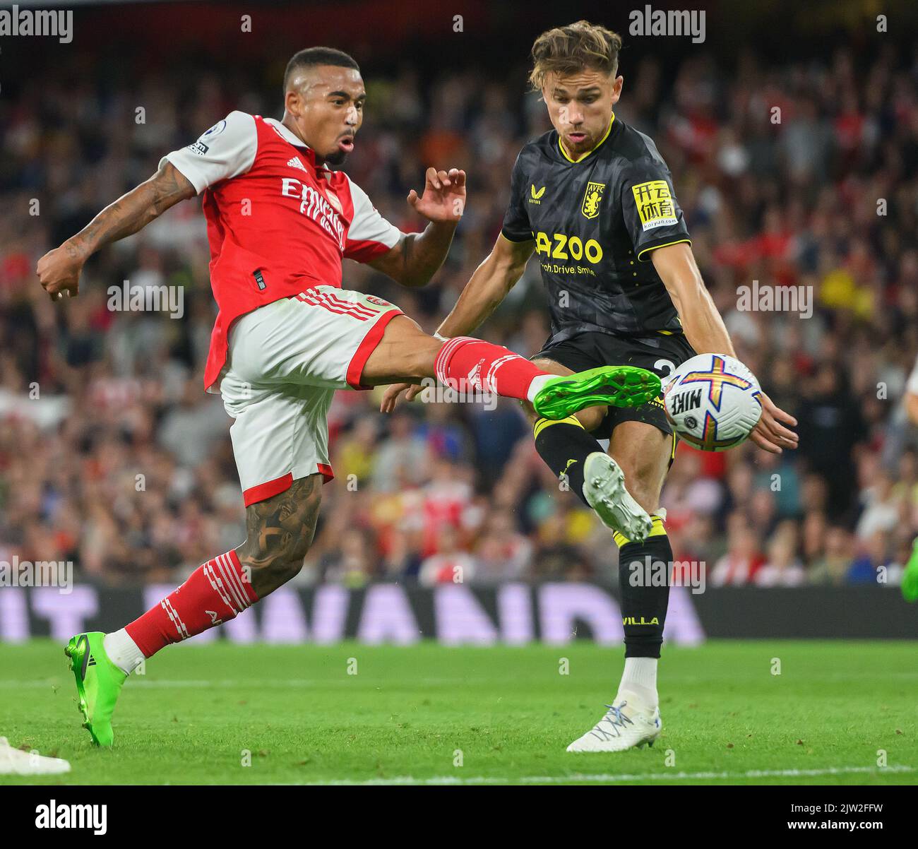 Gabriel jesus goal arsenal hi-res stock photography and images - Alamy