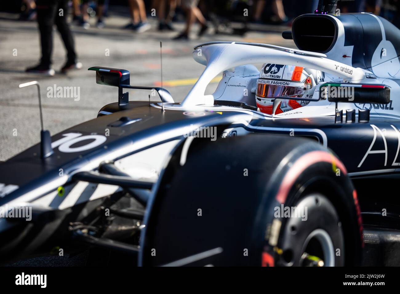 10 GASLY Pierre (fra), Scuderia AlphaTauri AT03, action pitlane, during the Formula 1 Heineken ...