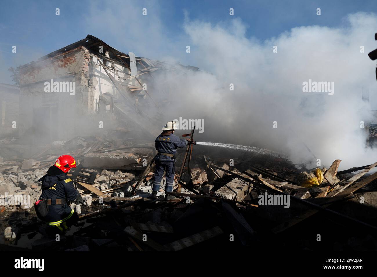 Ukrainian firefighters 2022 hi-res stock photography and images - Alamy