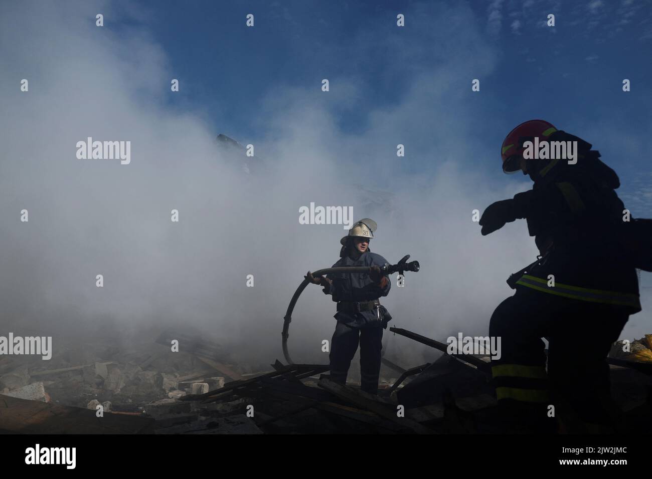 Ukrainian firefighters 2022 hi-res stock photography and images - Alamy