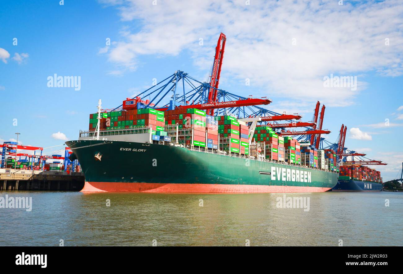 Hamburg, Germany. 01st Sep, 2022. The container ship "Ever Glory" of ...