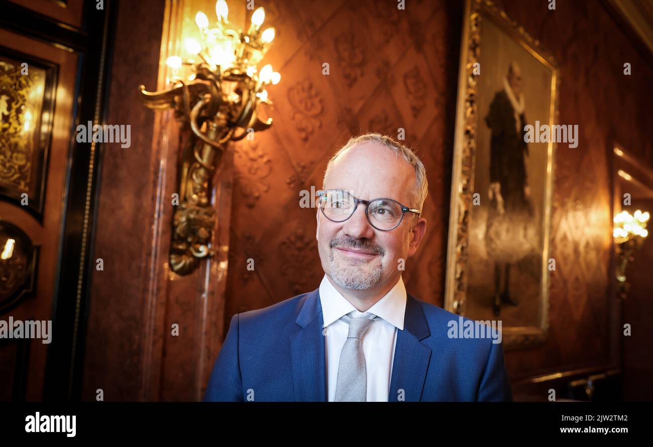 Korber european science prize 2022 hi-res stock photography and images ...