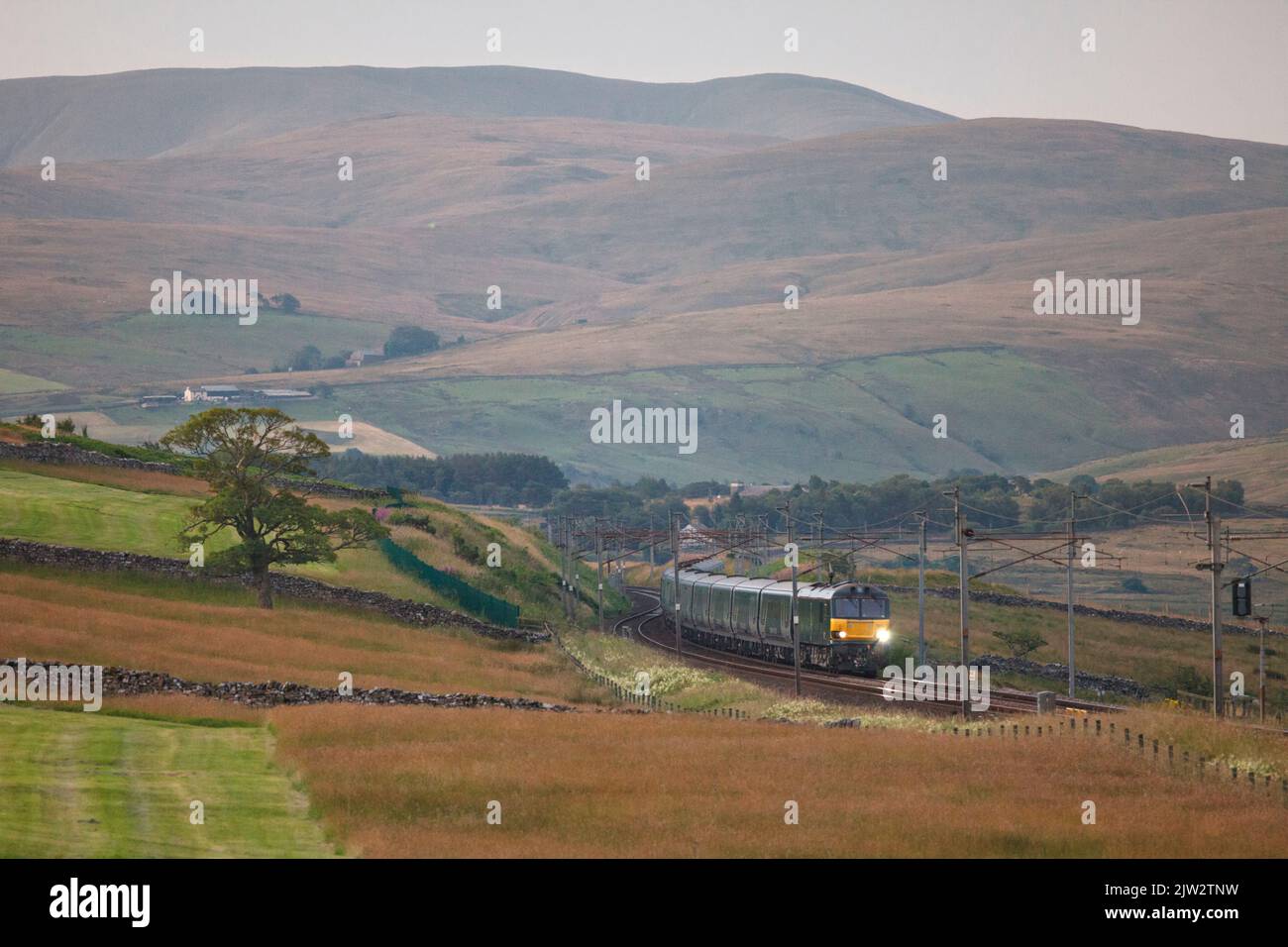 2350 London Euston - Glasgow & Edinburgh lowland Serco Caledonian ...