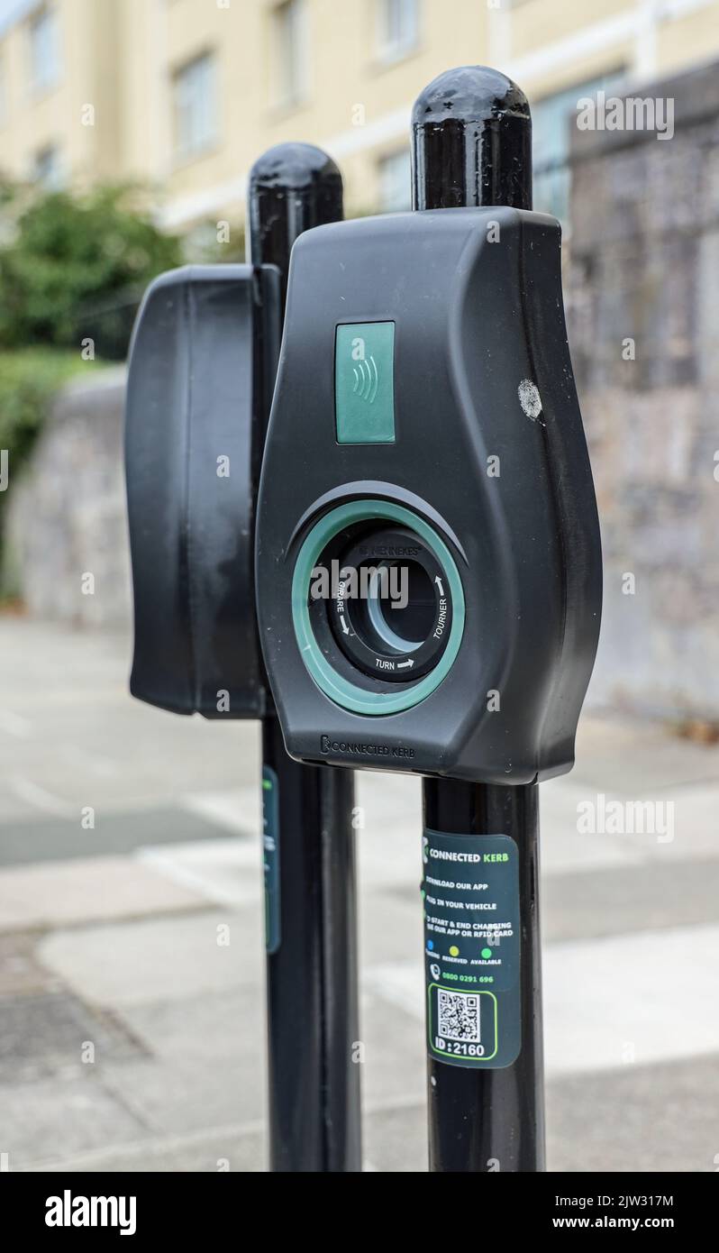 Kerbside electric car charger at Fore Street, Devonport Stock Photo - Alamy