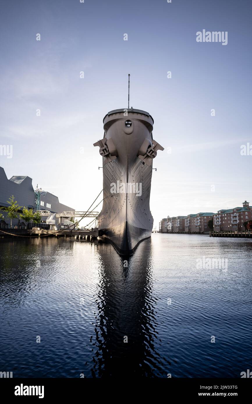 Closeup shot front ship hi-res stock photography and images - Alamy
