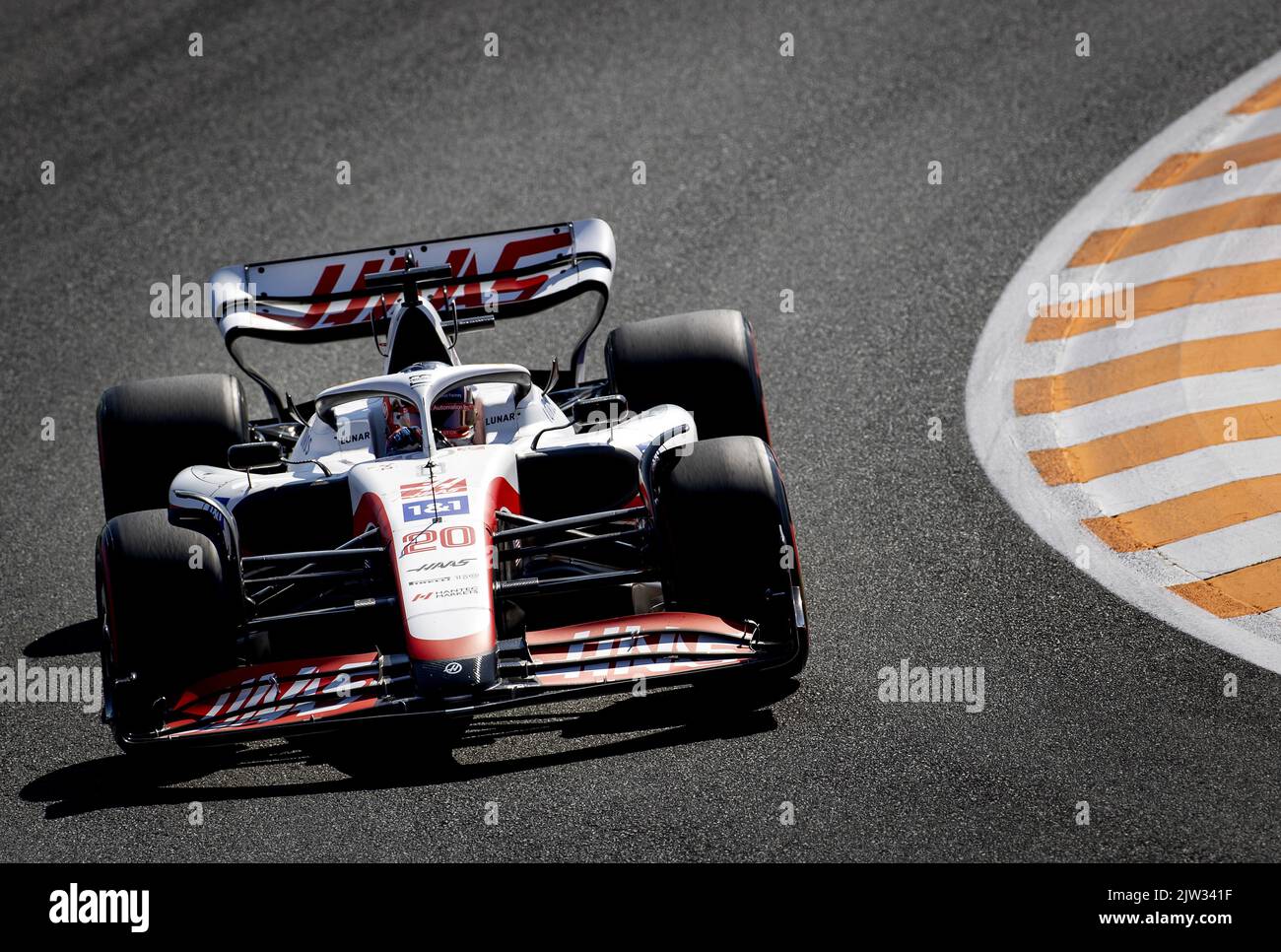 ZANDVOORT - Kevin Magnussen (20) with the Haas VF-22 during the 3rd ...