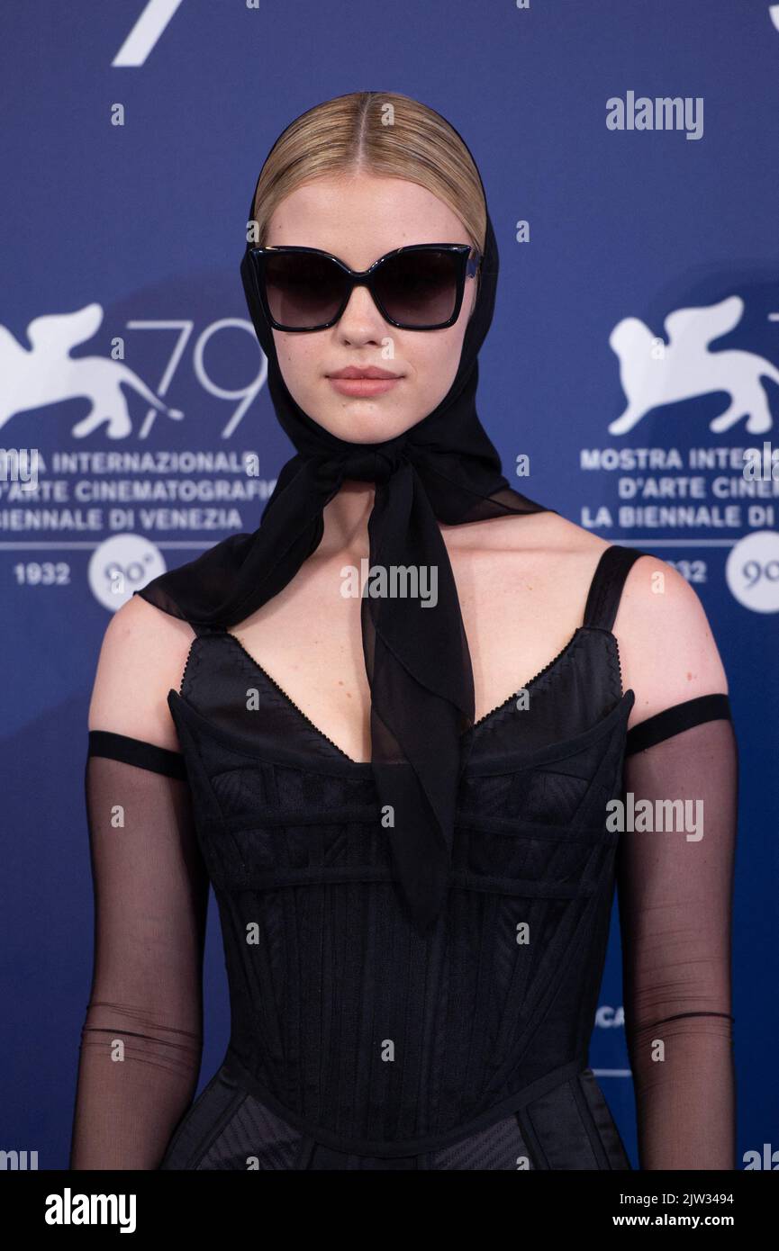 Mia Goth arriving at the Pearl Photocall during the 79th Venice International Film Festival ...