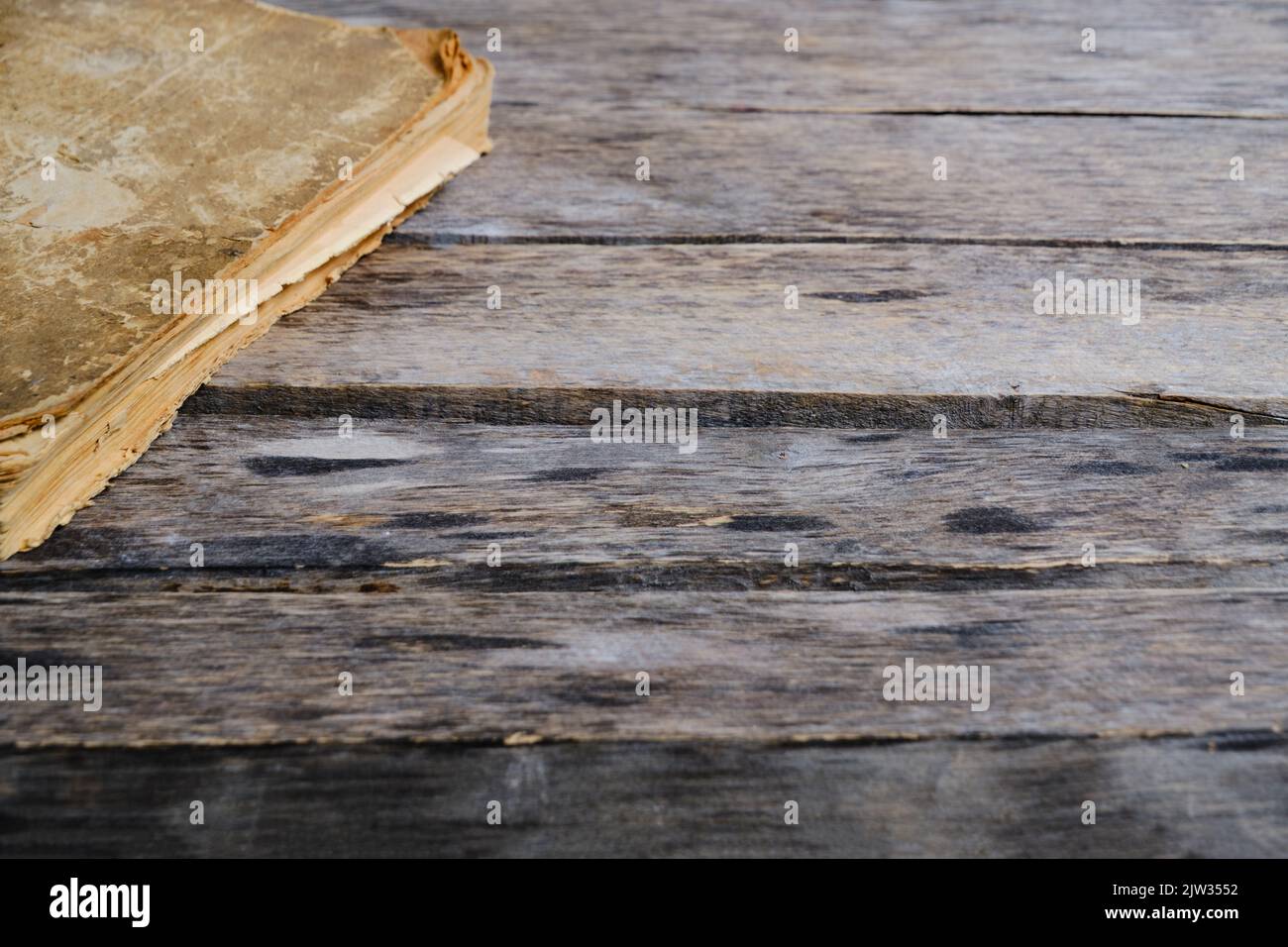 Battered old book cover hi-res stock photography and images - Alamy