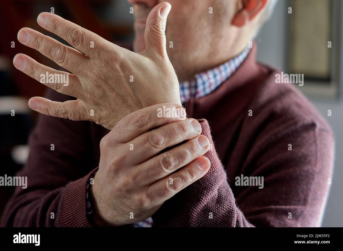 An old man holding hi-res stock photography and images - Alamy