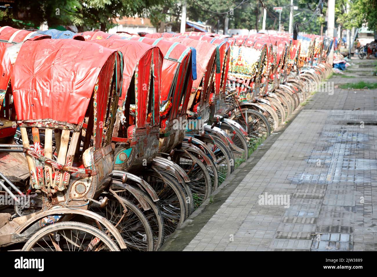 Bangladesh rickshaw old dhaka photo hi-res stock photography and images ...