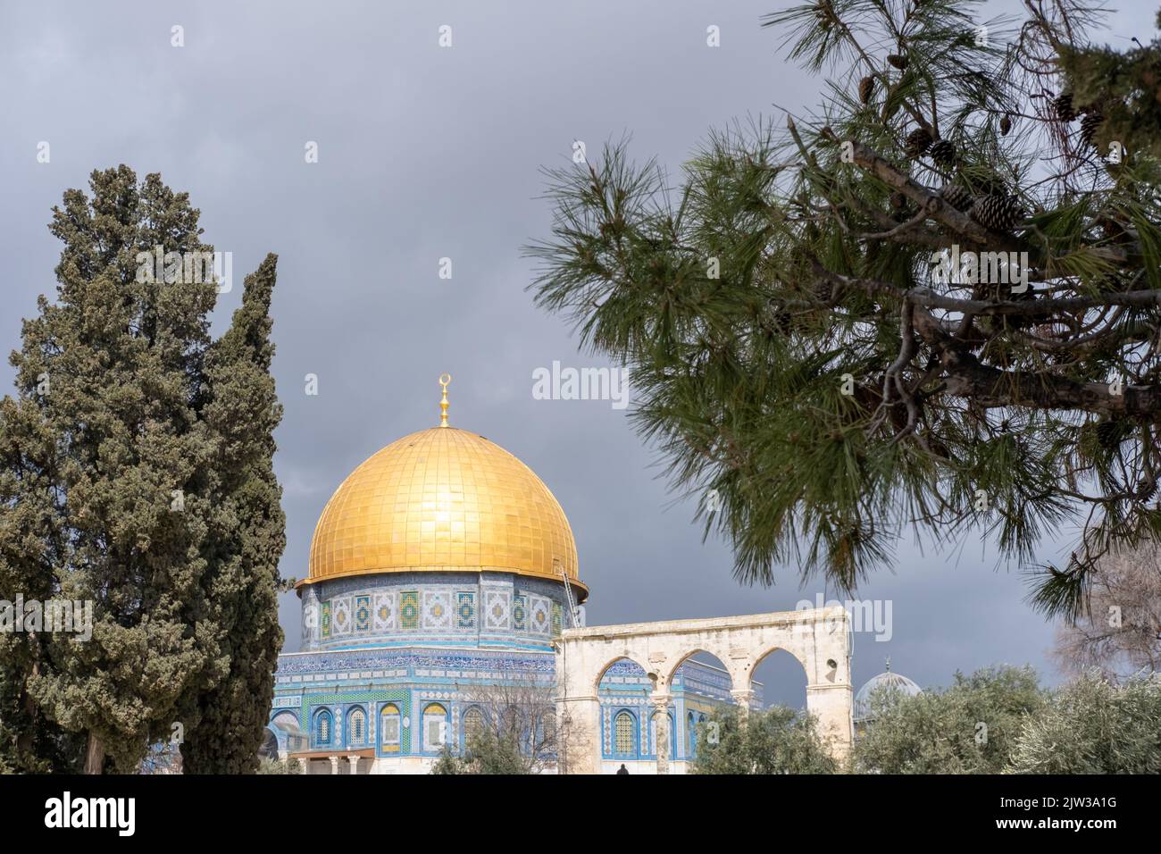 Mosque dome architectural icon hi-res stock photography and images - Alamy