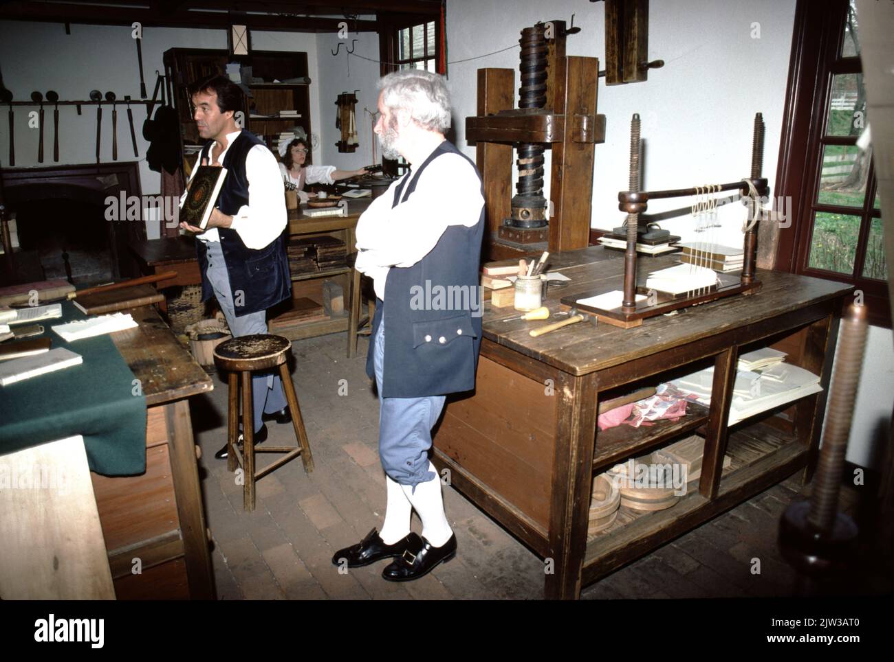 Colonial printer and binder hi-res stock photography and images - Alamy