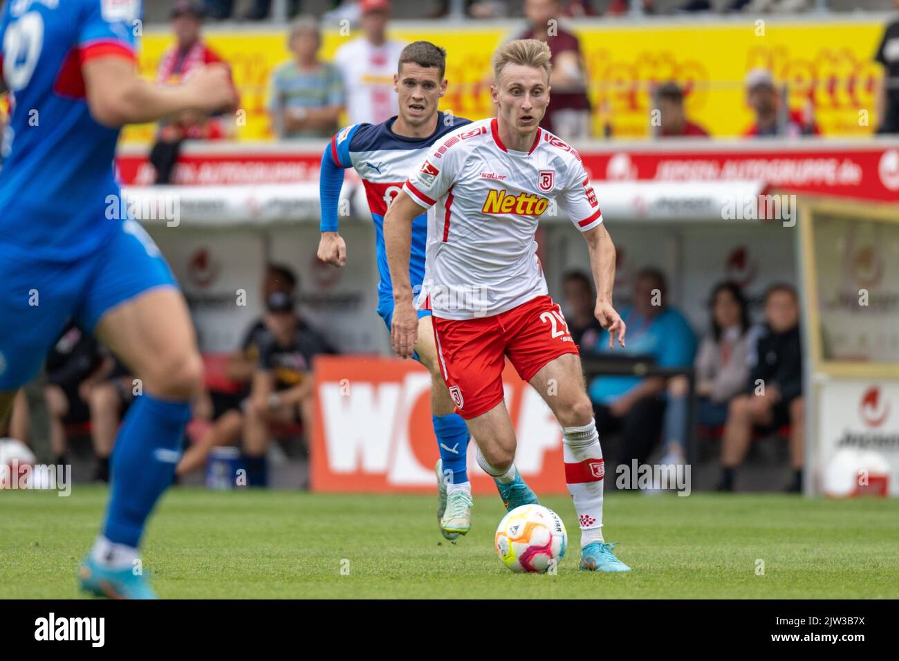 Holstein kiel 2022 bundesliga hi-res stock photography and images - Alamy