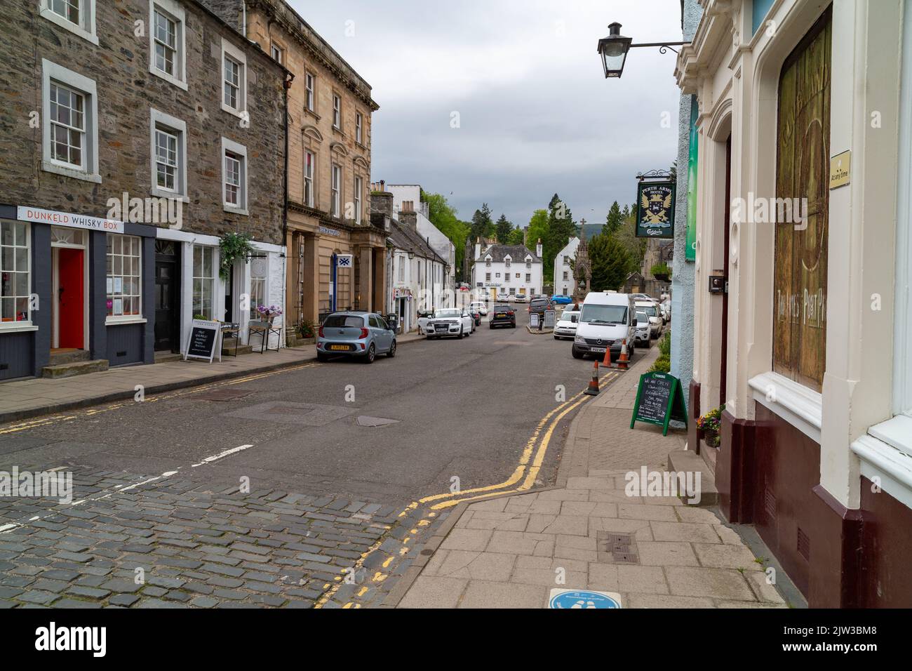 The village shop dunkeld hi-res stock photography and images - Alamy