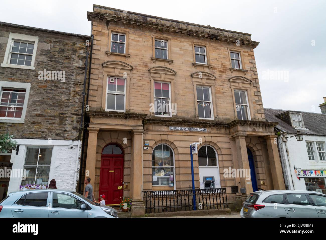 Dunkeld scotland scottish village hi-res stock photography and images ...