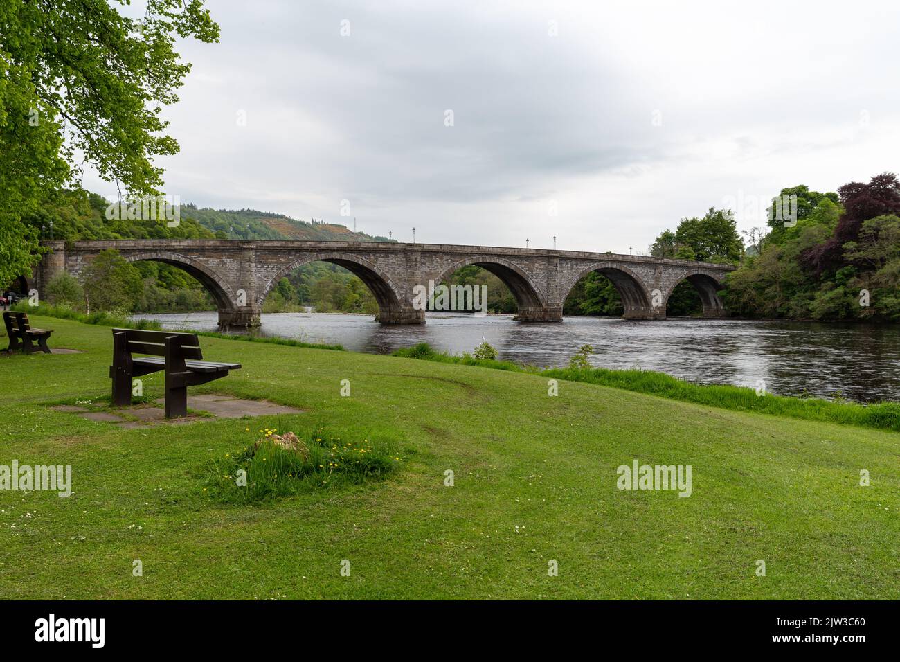 Dunkeld bridge hi-res stock photography and images - Alamy