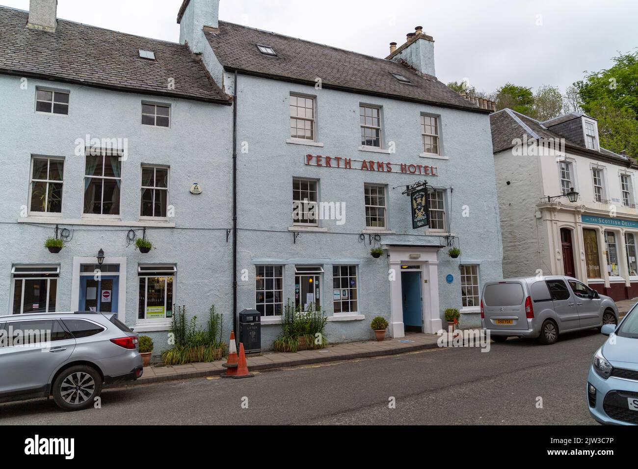 Perth Arms Hotel, Dunkeld Scotland Stock Photo - Alamy