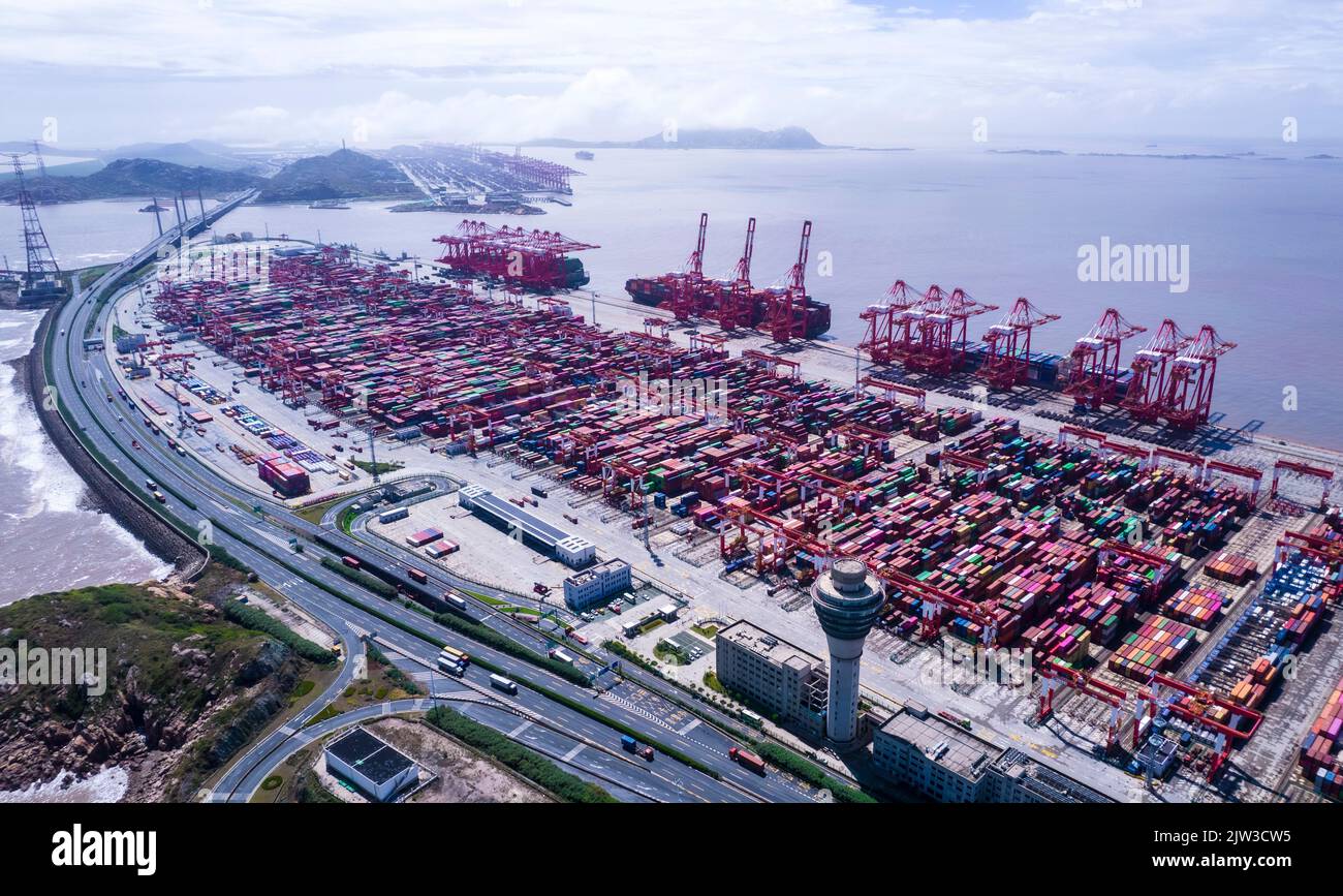 SHANGHAI, CHINA - SEPTEMBER 3, 2022 - Multiple container ships perform ...