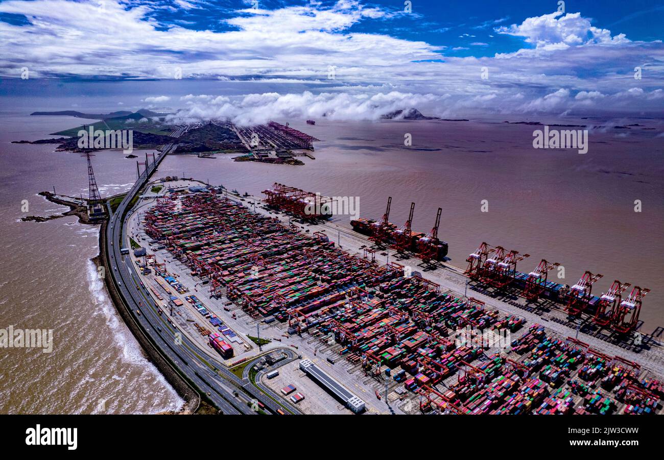 SHANGHAI, CHINA - SEPTEMBER 3, 2022 - Multiple container ships perform ...