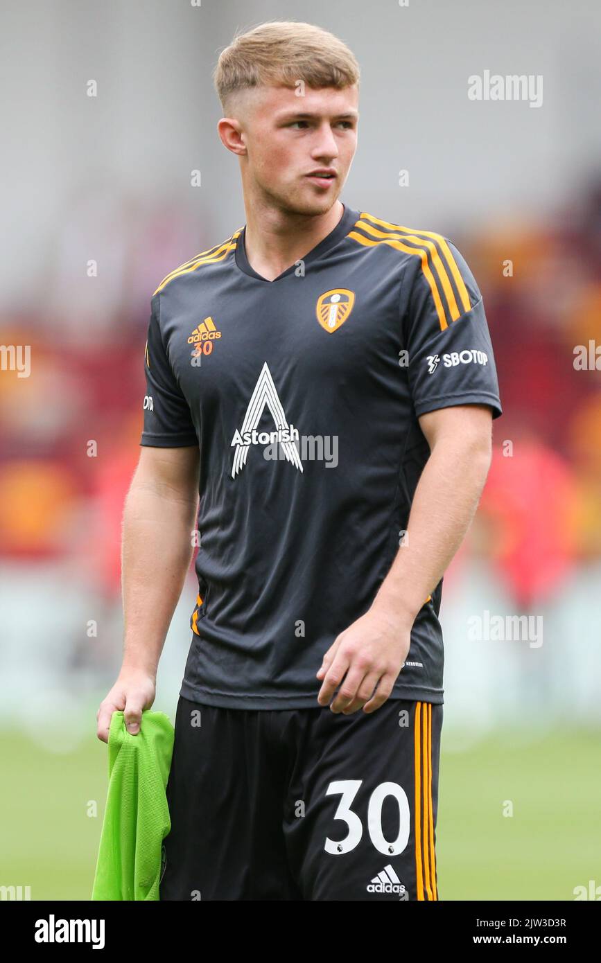Joe Gelhardt #30 of Leeds United warms up during the Premier League ...