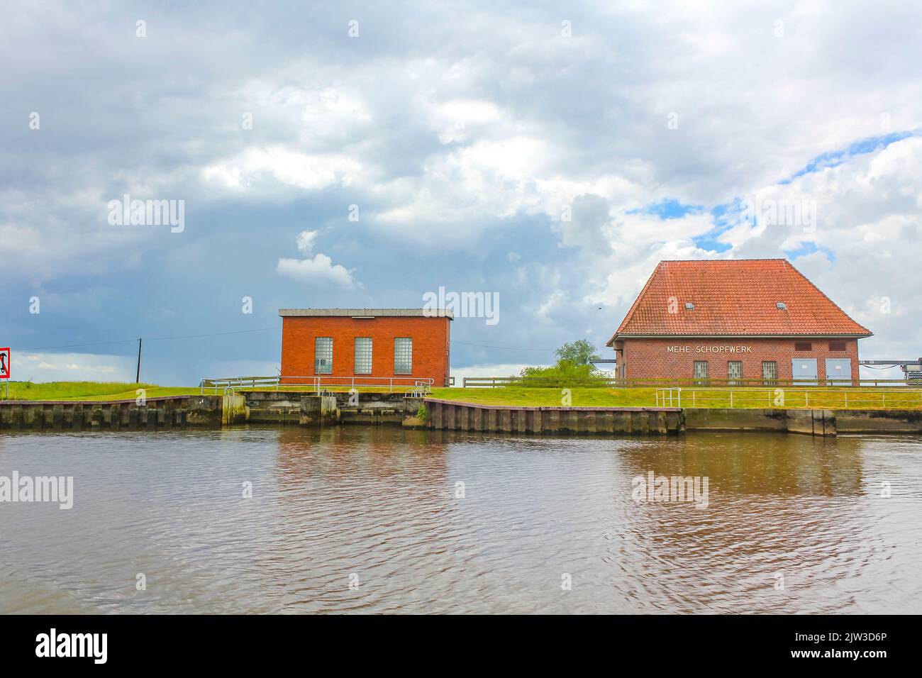 Beautiful natural landscape view panorama with forest trees Mehe ...