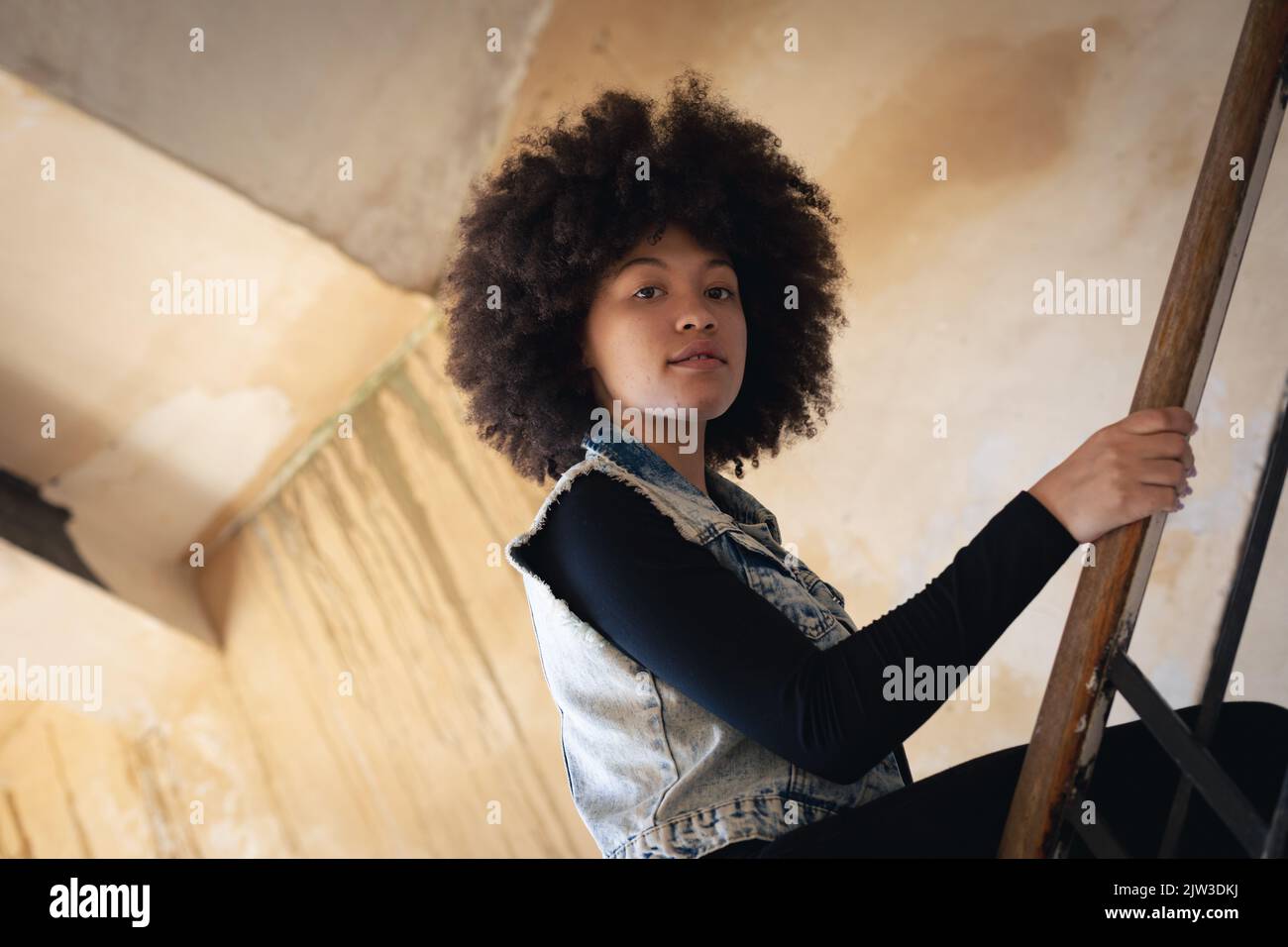 Looking up stairs hi-res stock photography and images - Alamy