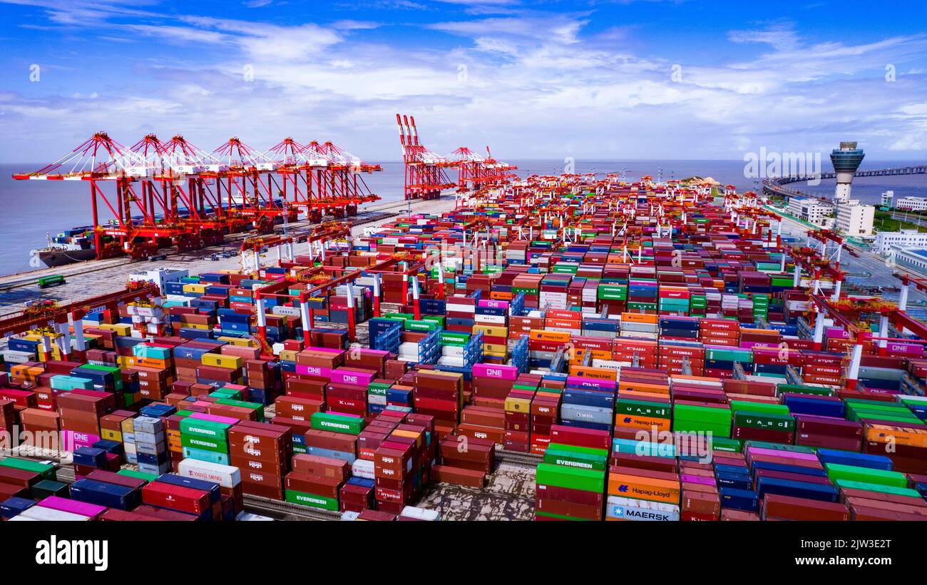 SHANGHAI, CHINA - SEPTEMBER 3, 2022 - Multiple container ships perform ...