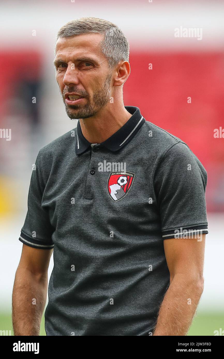 Gary o'neil pre game hi-res stock photography and images - Alamy