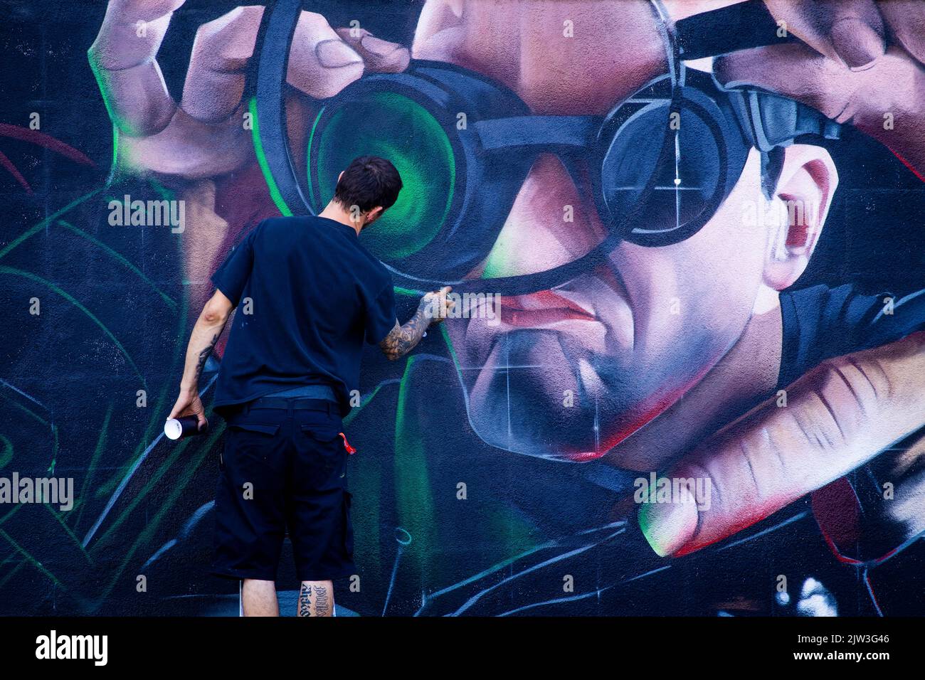 Graffiti art and artists at the Southend City Jam Street Art Festival ...