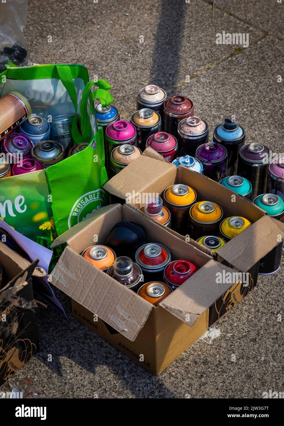 Graffiti art and artists at the Southend City Jam Street Art Festival ...