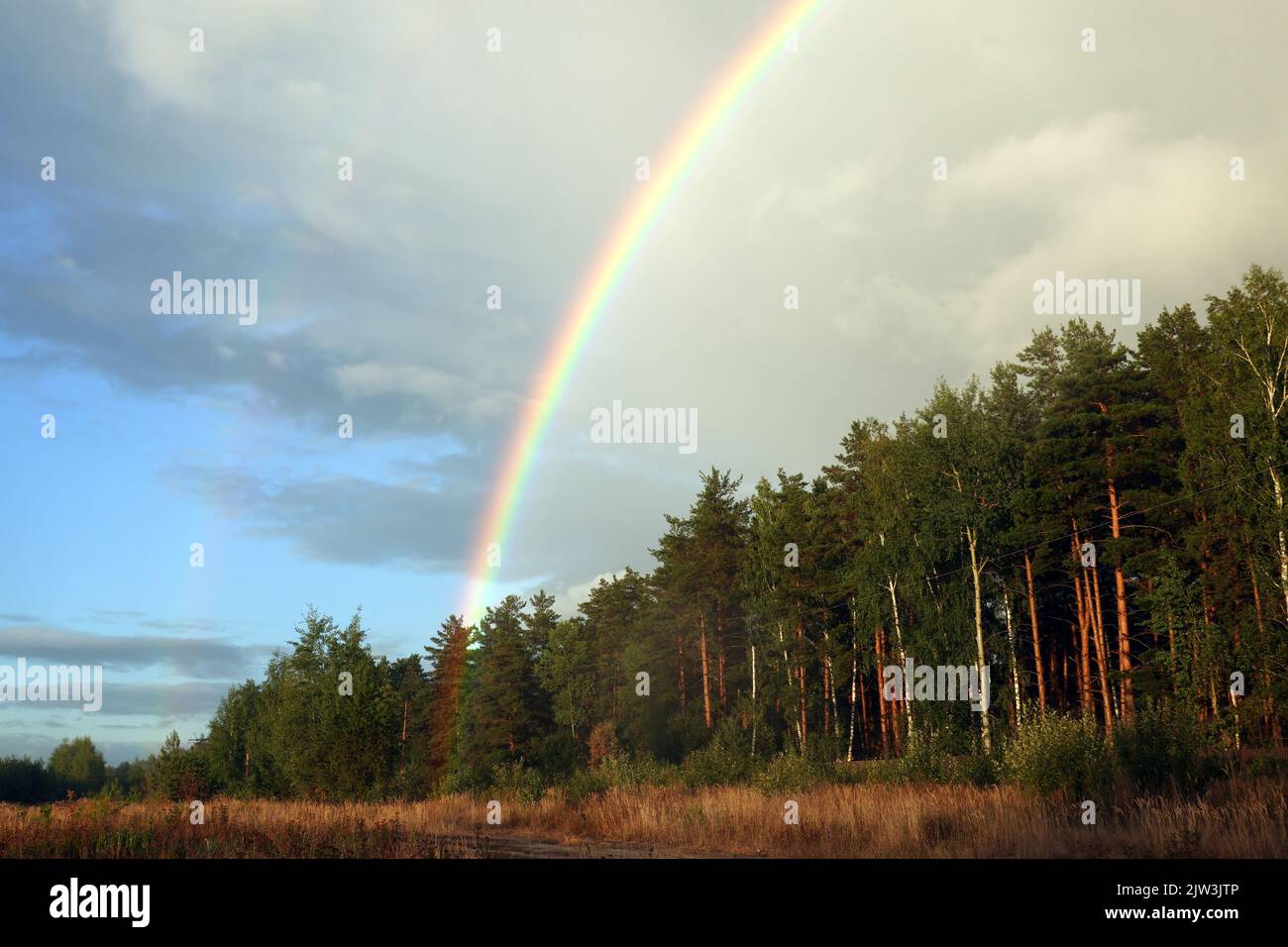 Weather phenomenon light spectrum sky hi-res stock photography and ...