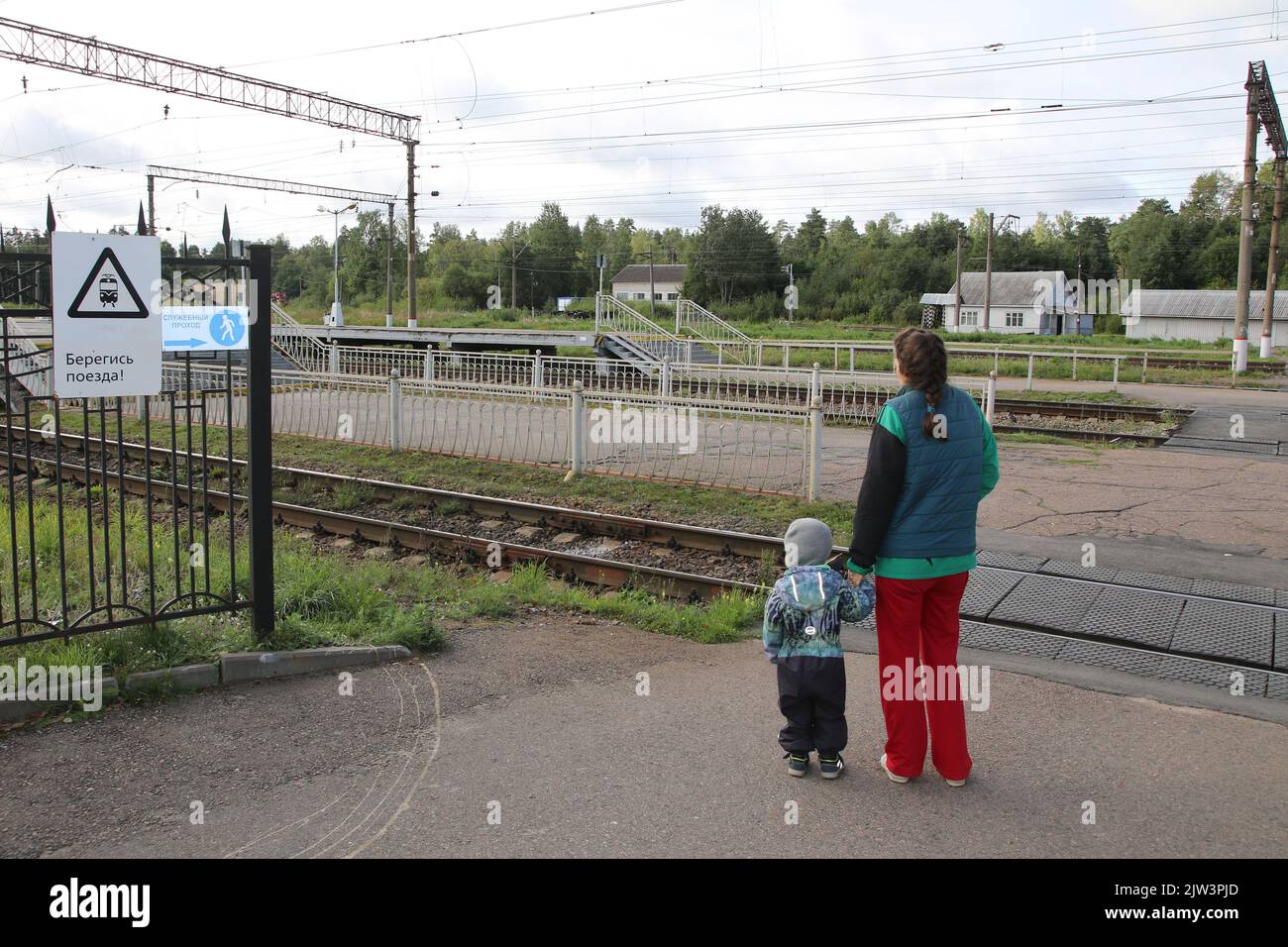 Saint Petersburg, Russia. 3rd Sep, 2022. Mother and child prepare to ...