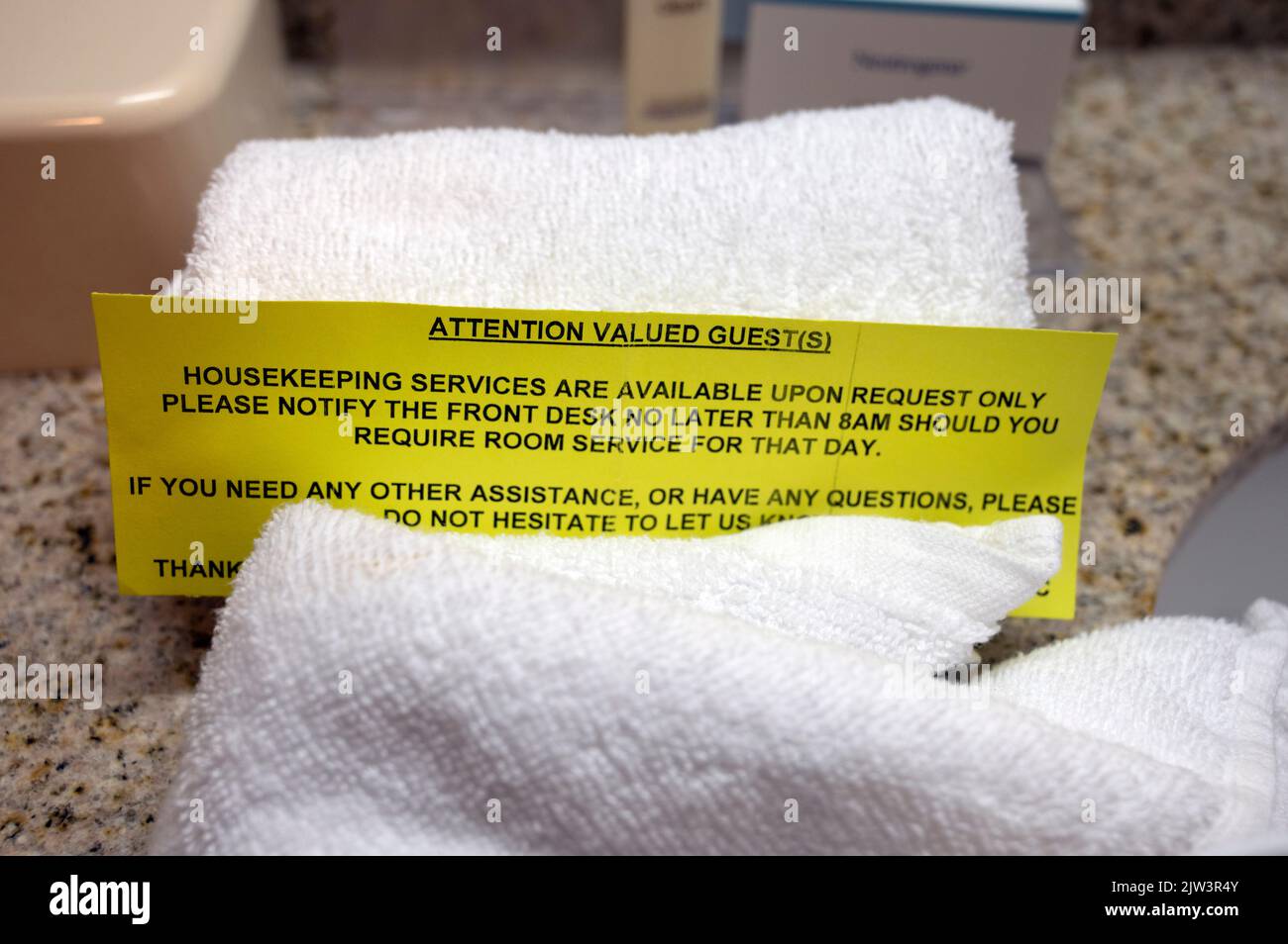 Huntersville, North Carolina, USA. 3rd Sep, 2022. A notice to guests in ...