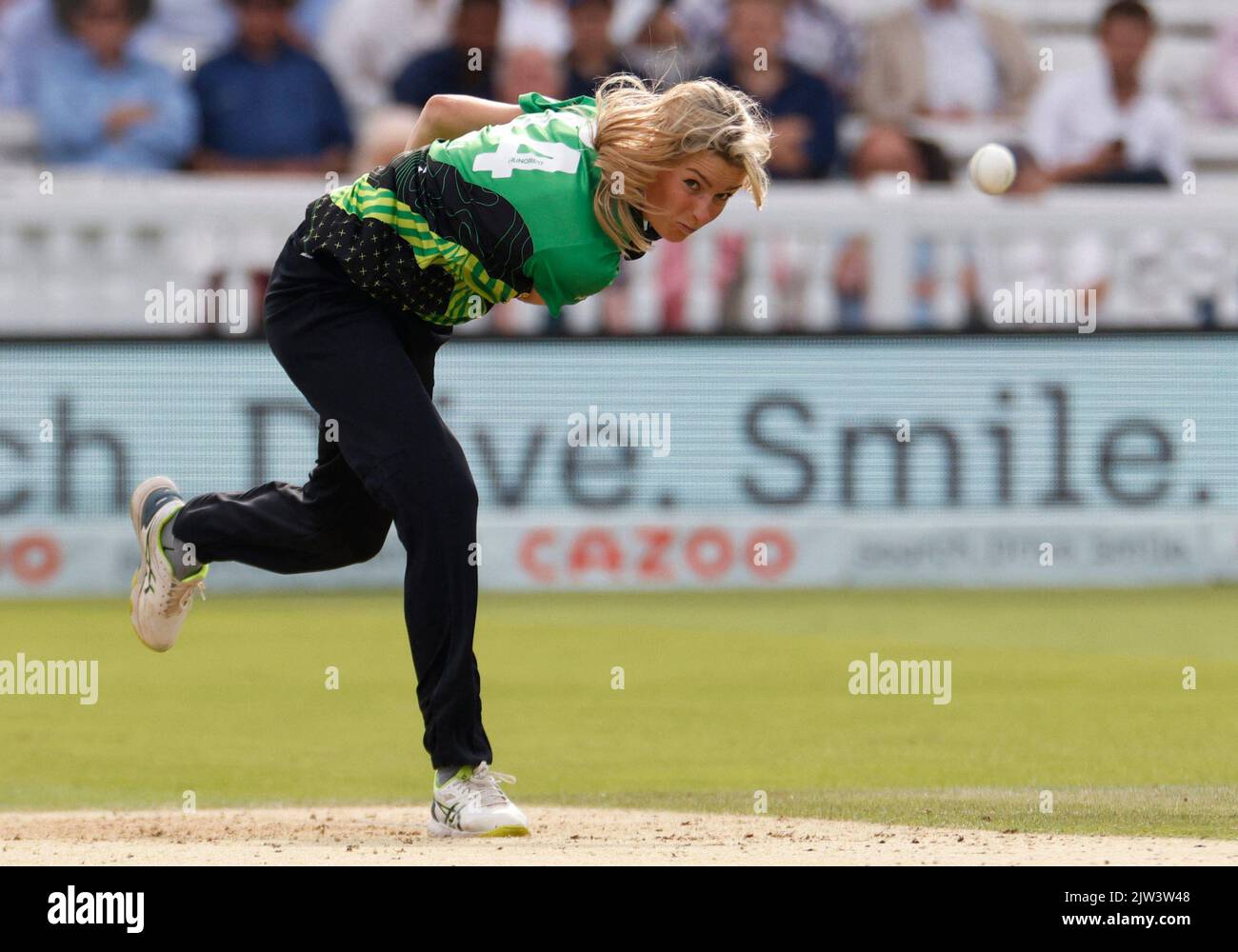 Lauren bell cricket hi-res stock photography and images - Alamy