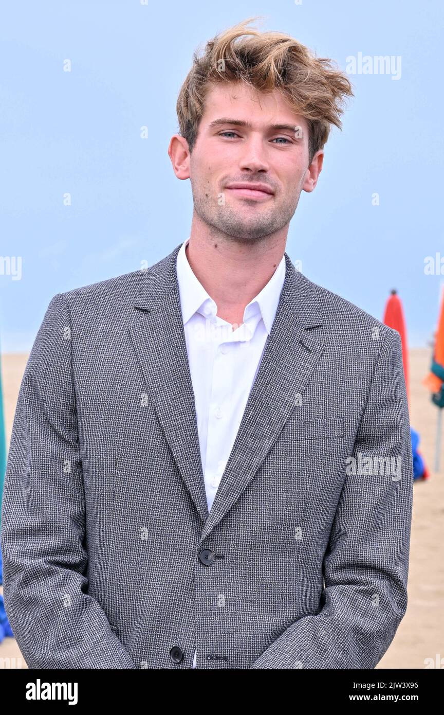Victor Meutelet attends a photocall for the movie Les Rascals during ...