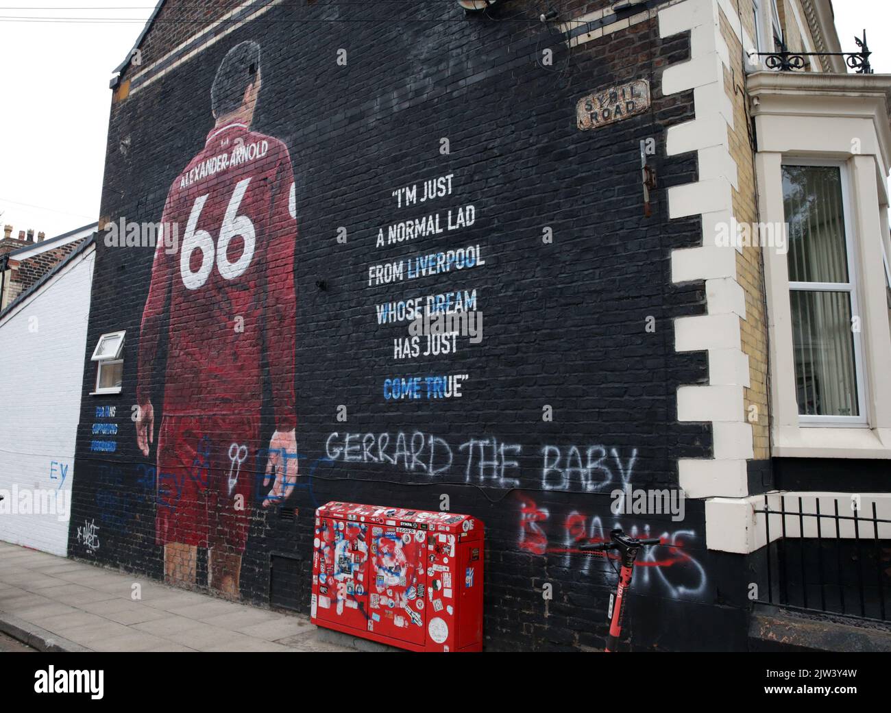 Trent alexander arnold mural hi-res stock photography and images - Alamy