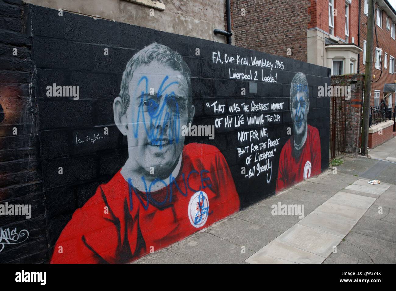 Roger hunt mural hi-res stock photography and images - Alamy