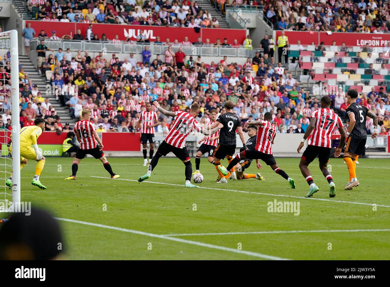 Leeds United's Marc Roca (centre) scores their side's second goal of ...