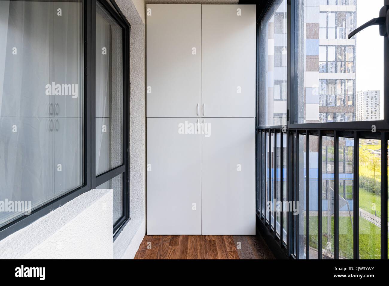 Empty balcony closet courtyard view hi-res stock photography and images ...