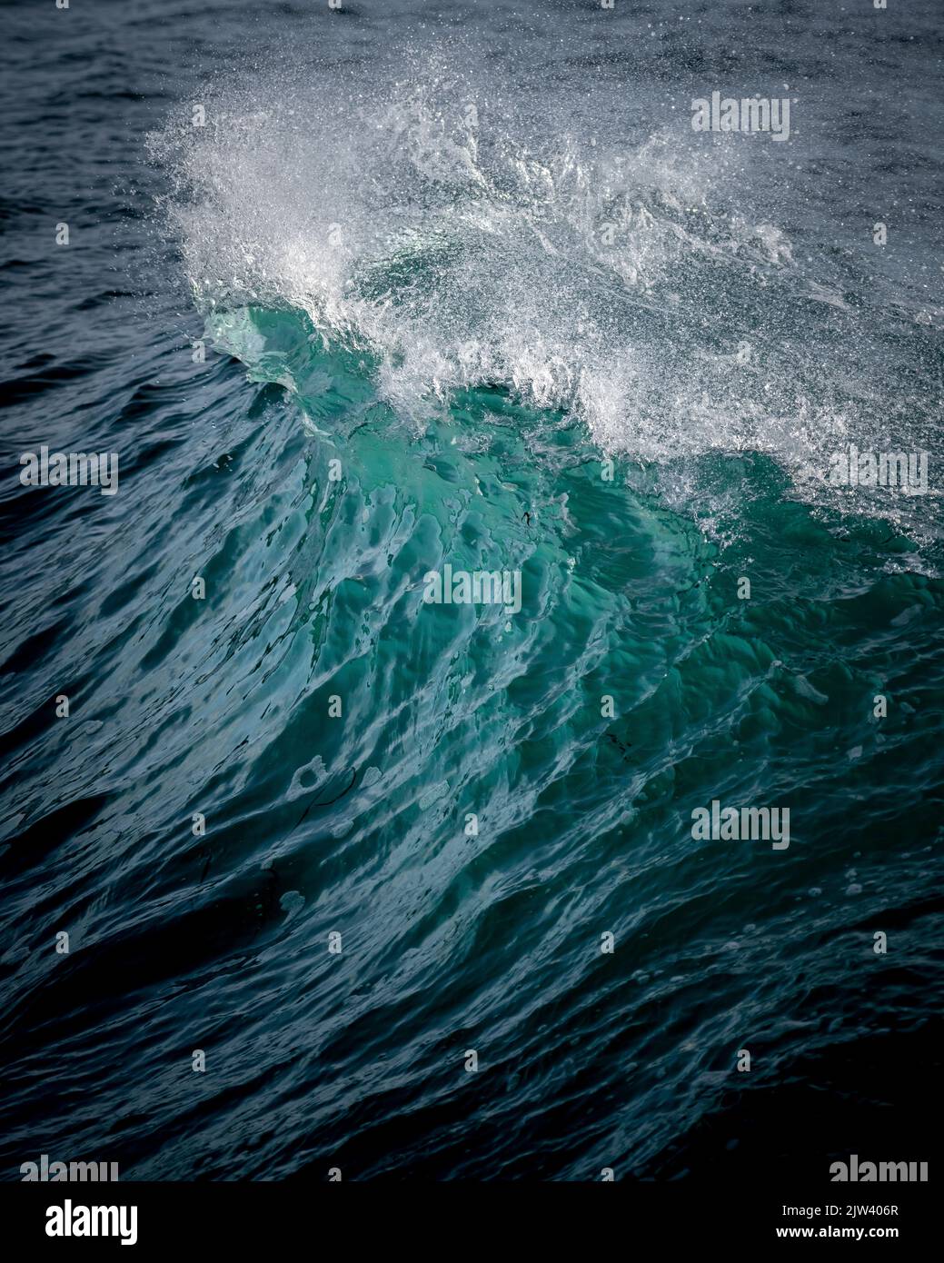 Stunning turquoise aqua waves barrelling into from Porthleven reef ...