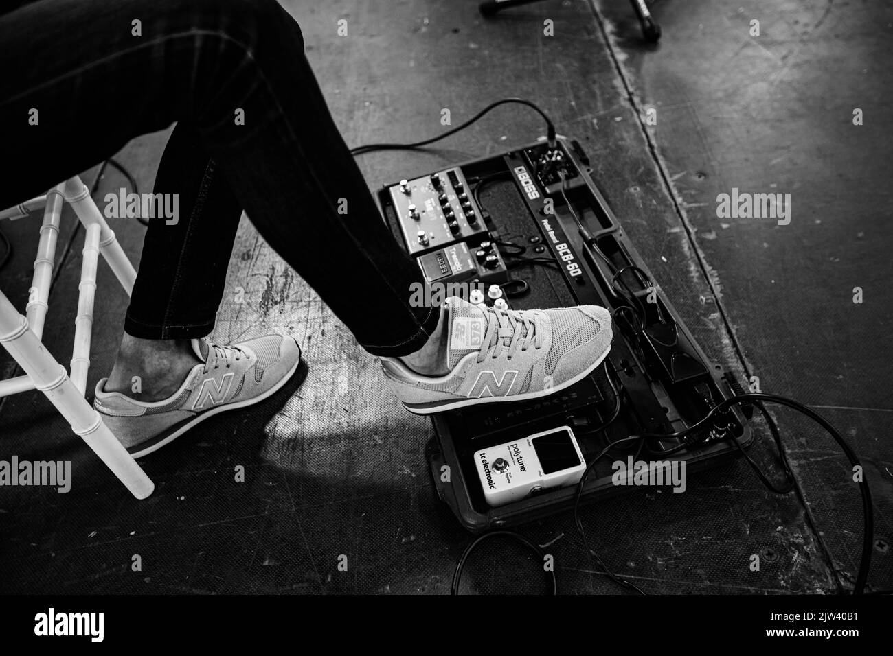 Modulation background Black and White Stock Photos & Images - Alamy